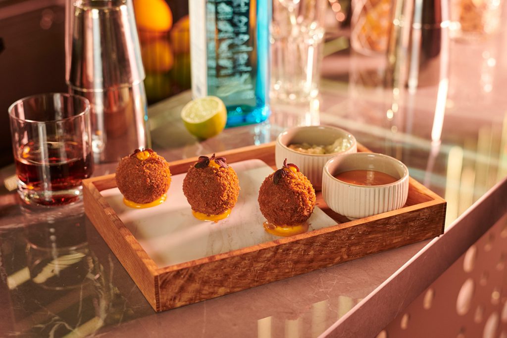 Restaurant-Galerie | NFT Skybar