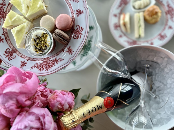 NFT Skybar | Bar in Frankfurt, Deutschland